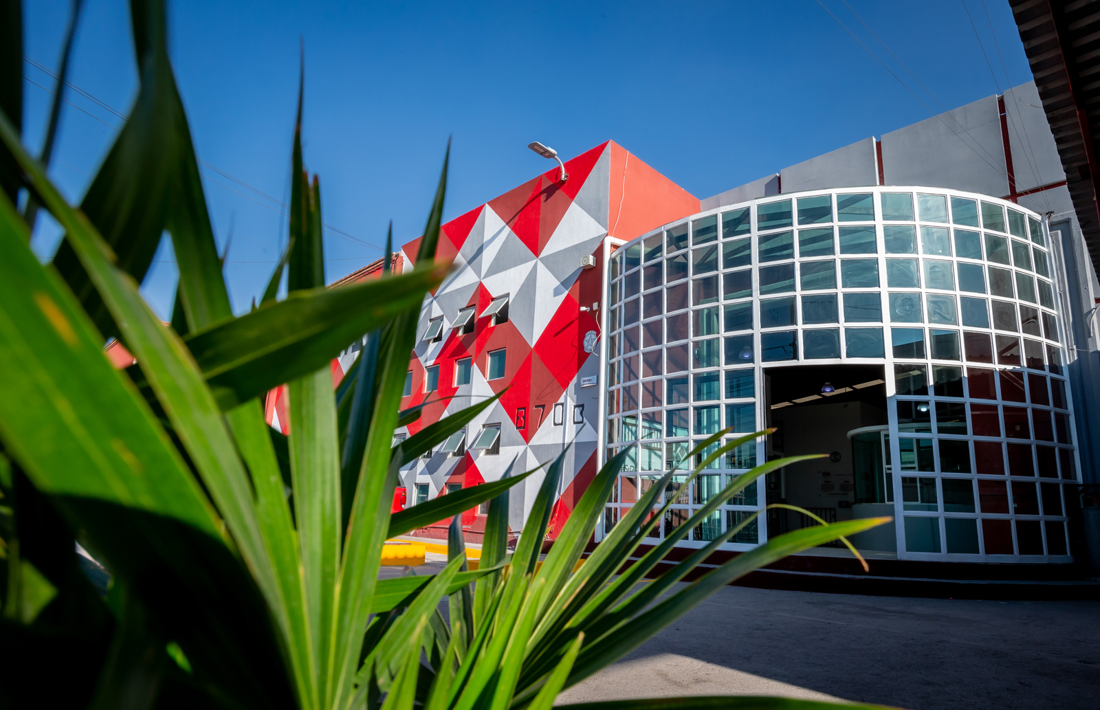 Bachillerato con Especialidad en Mecánica Automotriz – ITM